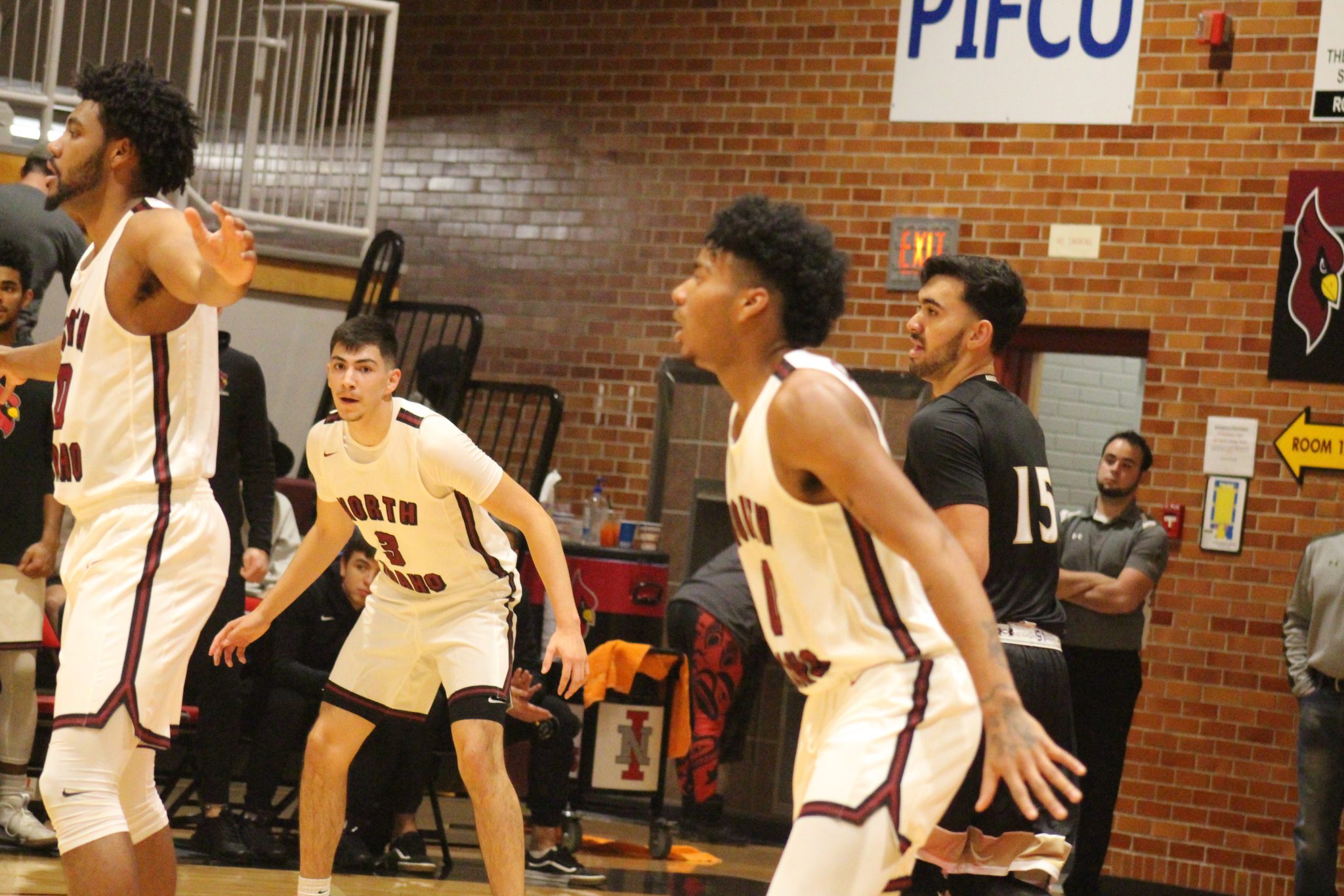 Back to back titles? Cards enter stretch run as overwhelming favorite ...