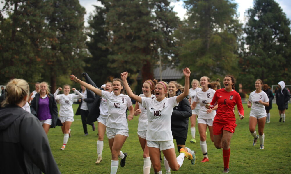 Women's Soccer finishes strong - The Sentinel